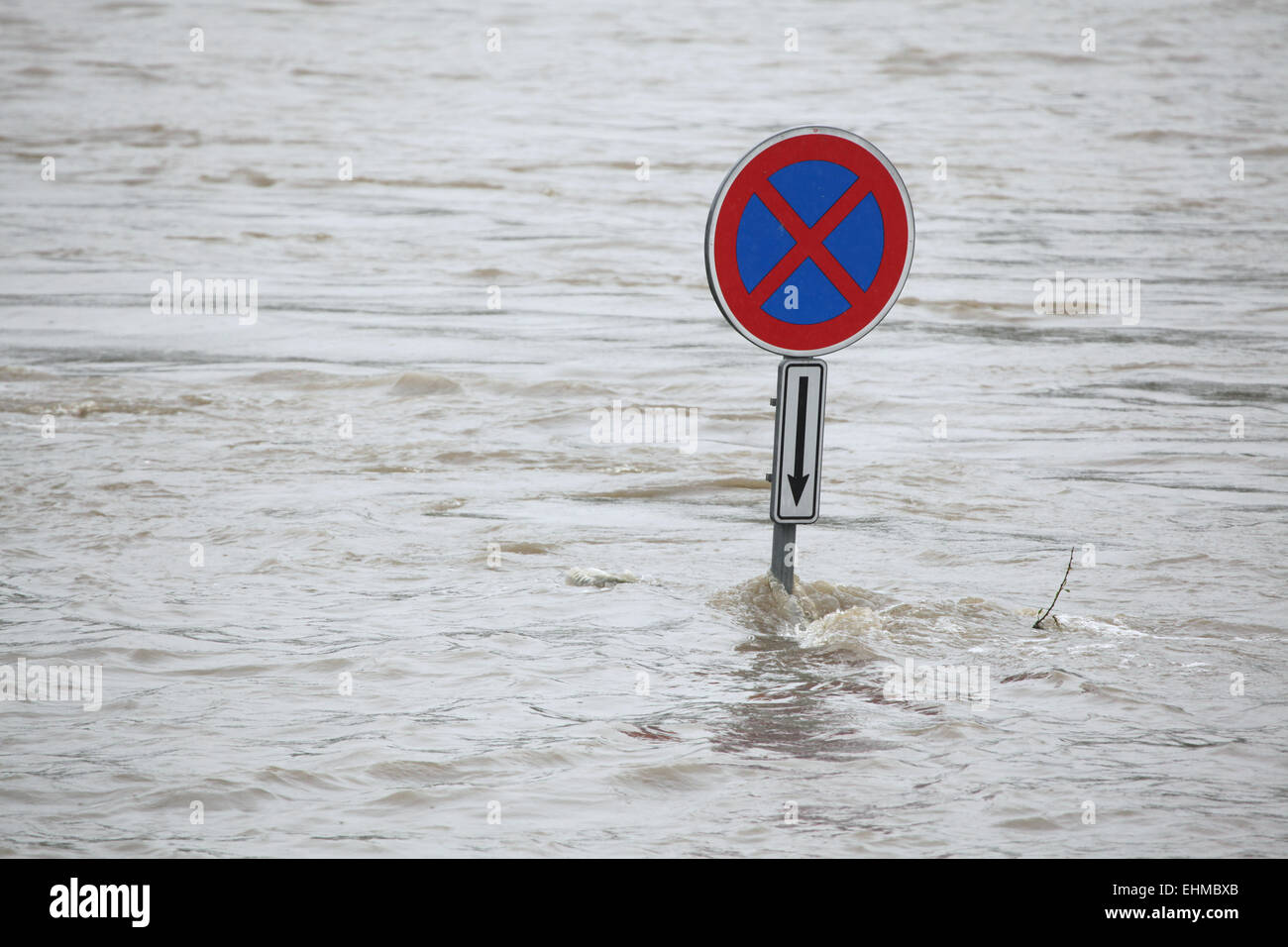 No stopping, a traffic sign partially flooded by the swollen Vltava ...