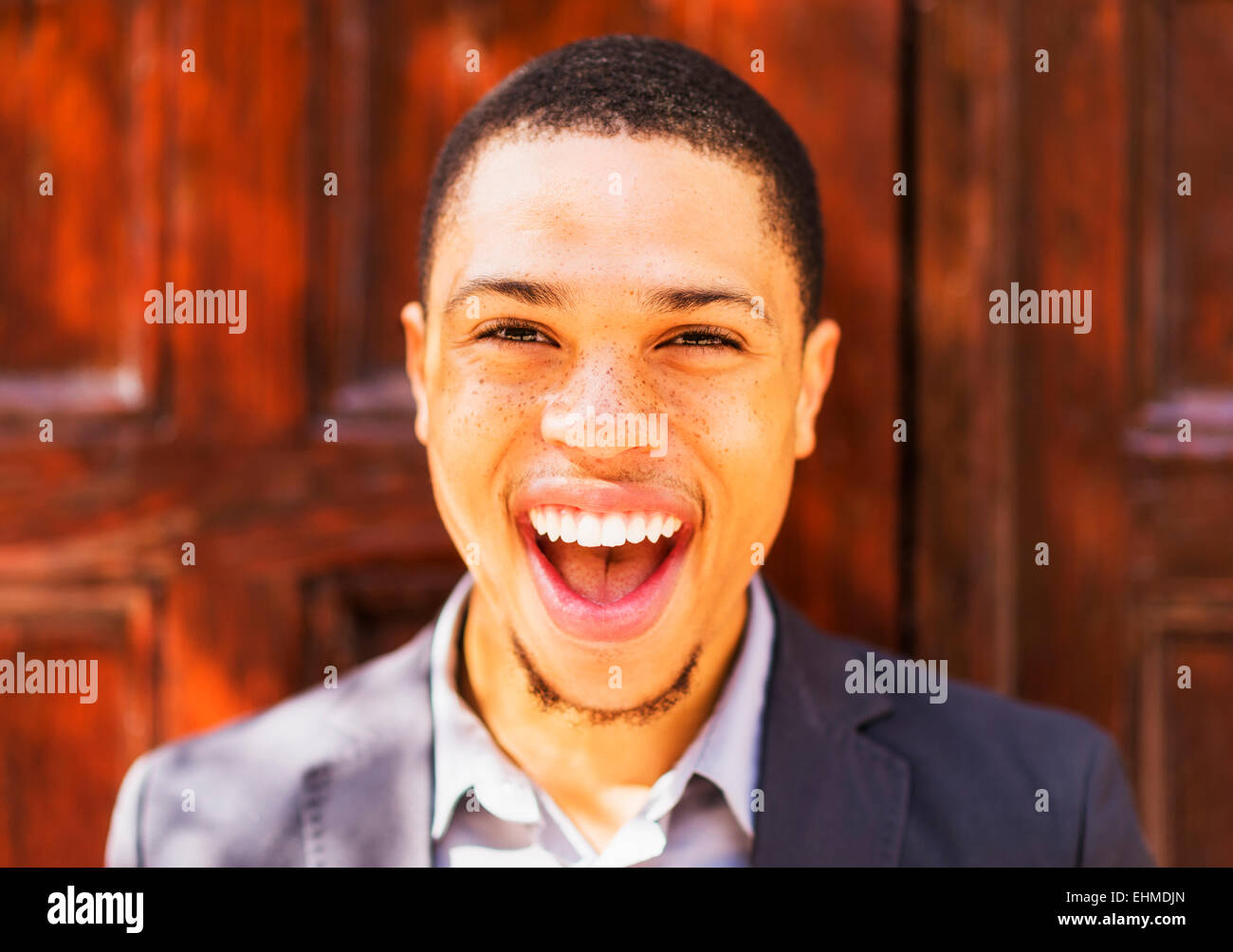 Smiling young businessman outdoors hi-res stock photography and images ...