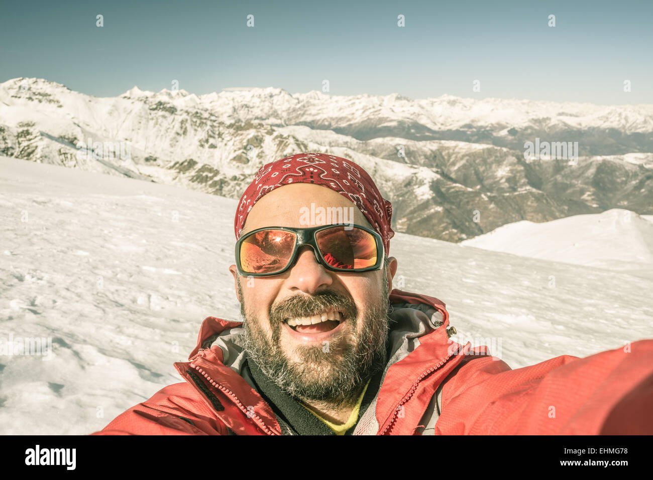 Old italian man skiing hi-res stock photography and images - Alamy
