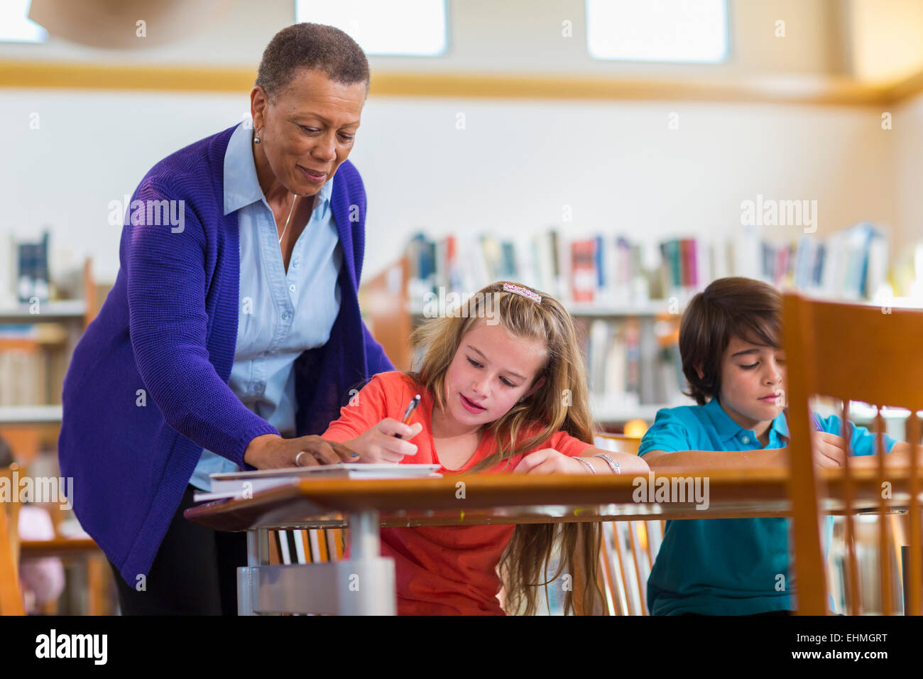 African teacher in classroom hi-res stock photography and images - Alamy