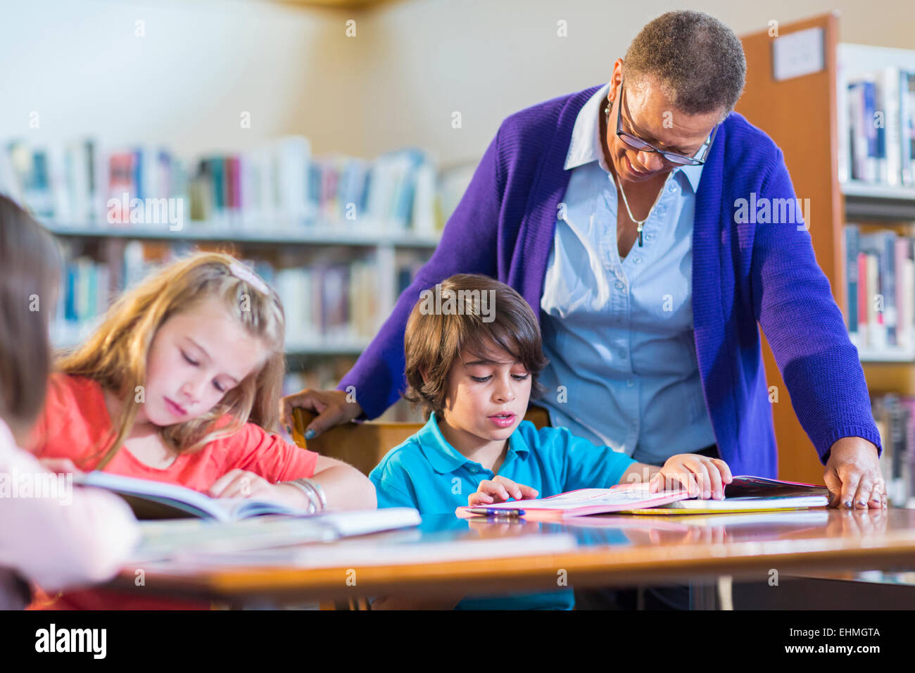 Latin american student in library hi-res stock photography and images ...
