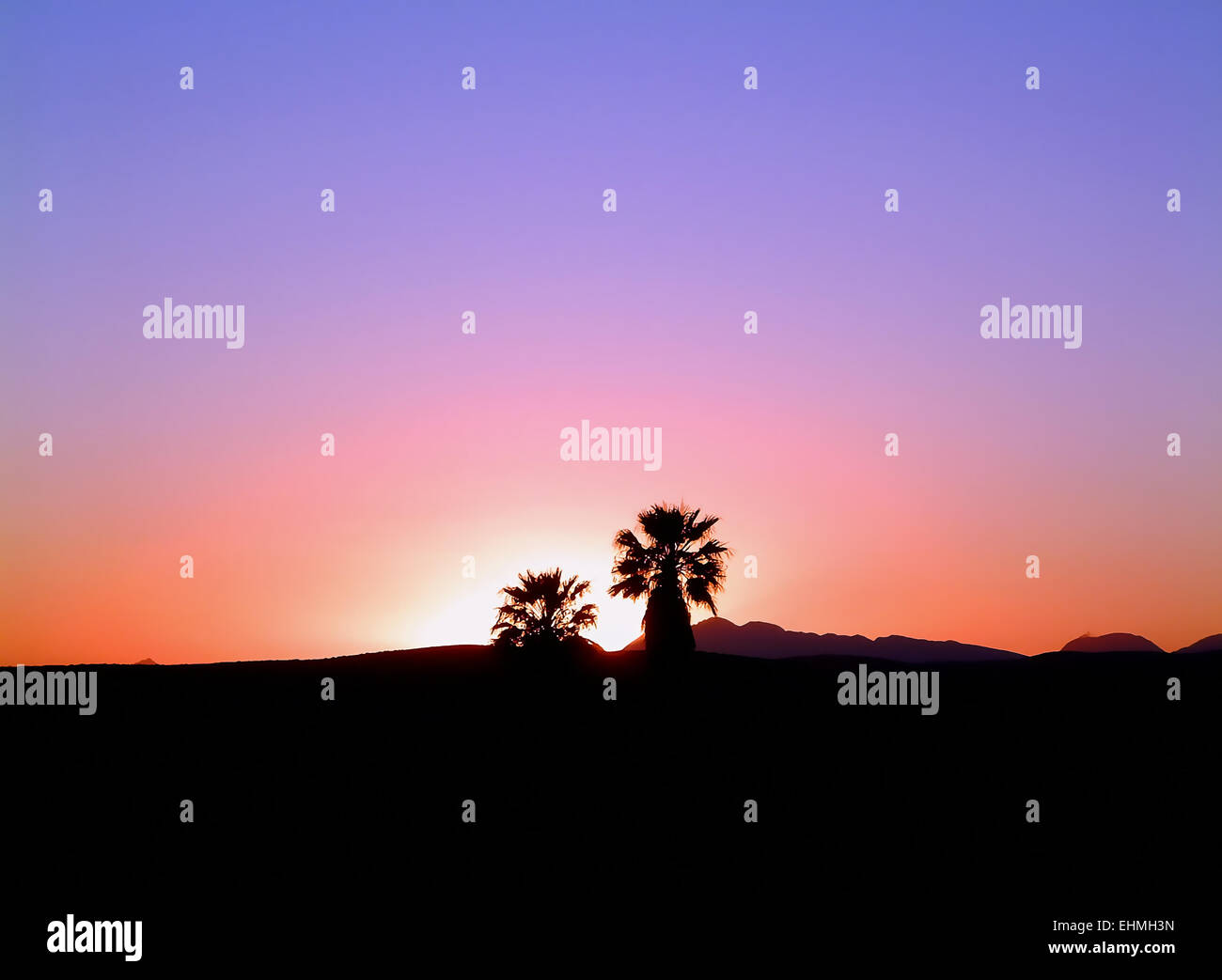 A desert and sunset's gift and promise Stock Photo - Alamy