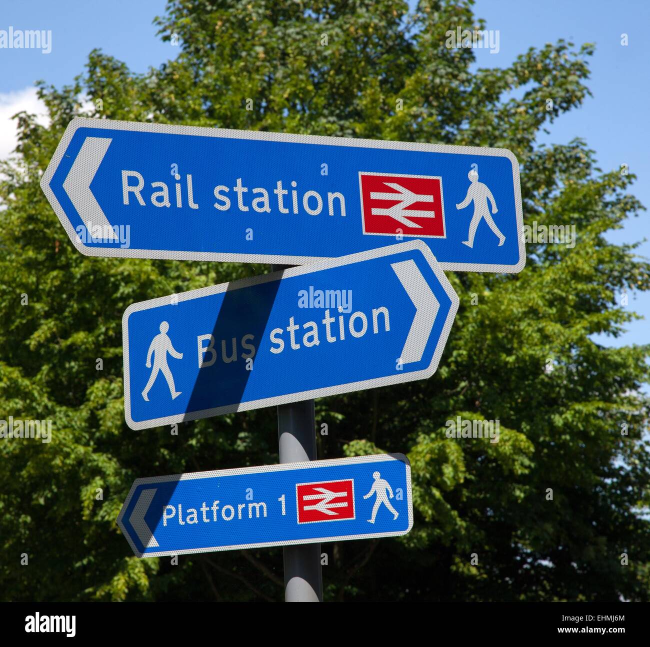Bus station sign hi-res stock photography and images - Alamy
