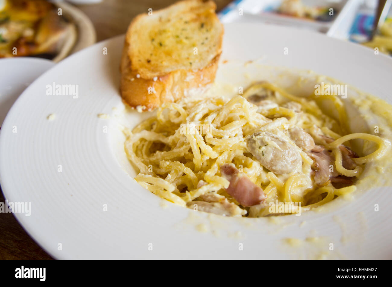 food pizza spaghetti lunch hungry dinner good Stock Photo - Alamy