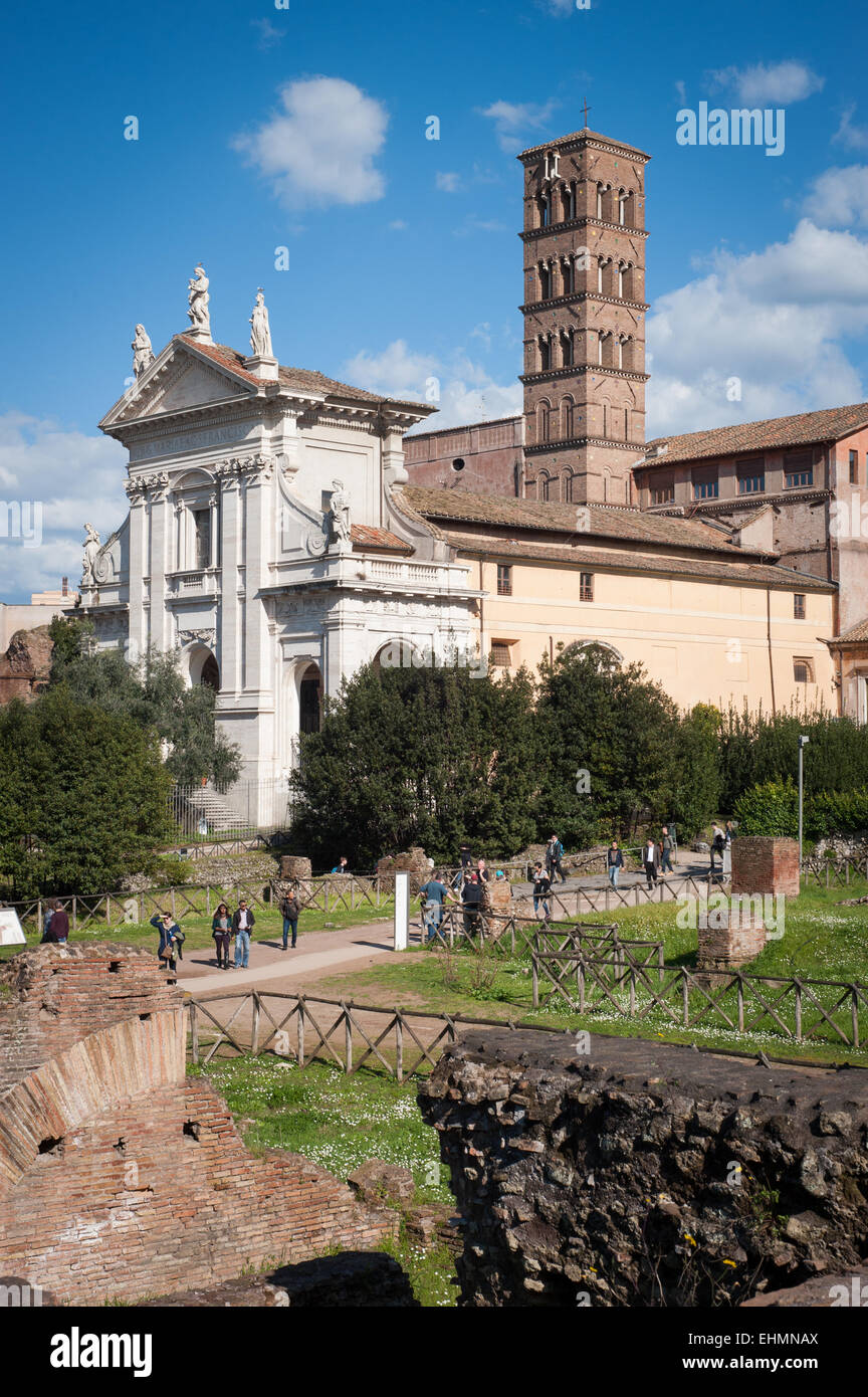 Chiesa santa francesca romana hi-res stock photography and images - Alamy