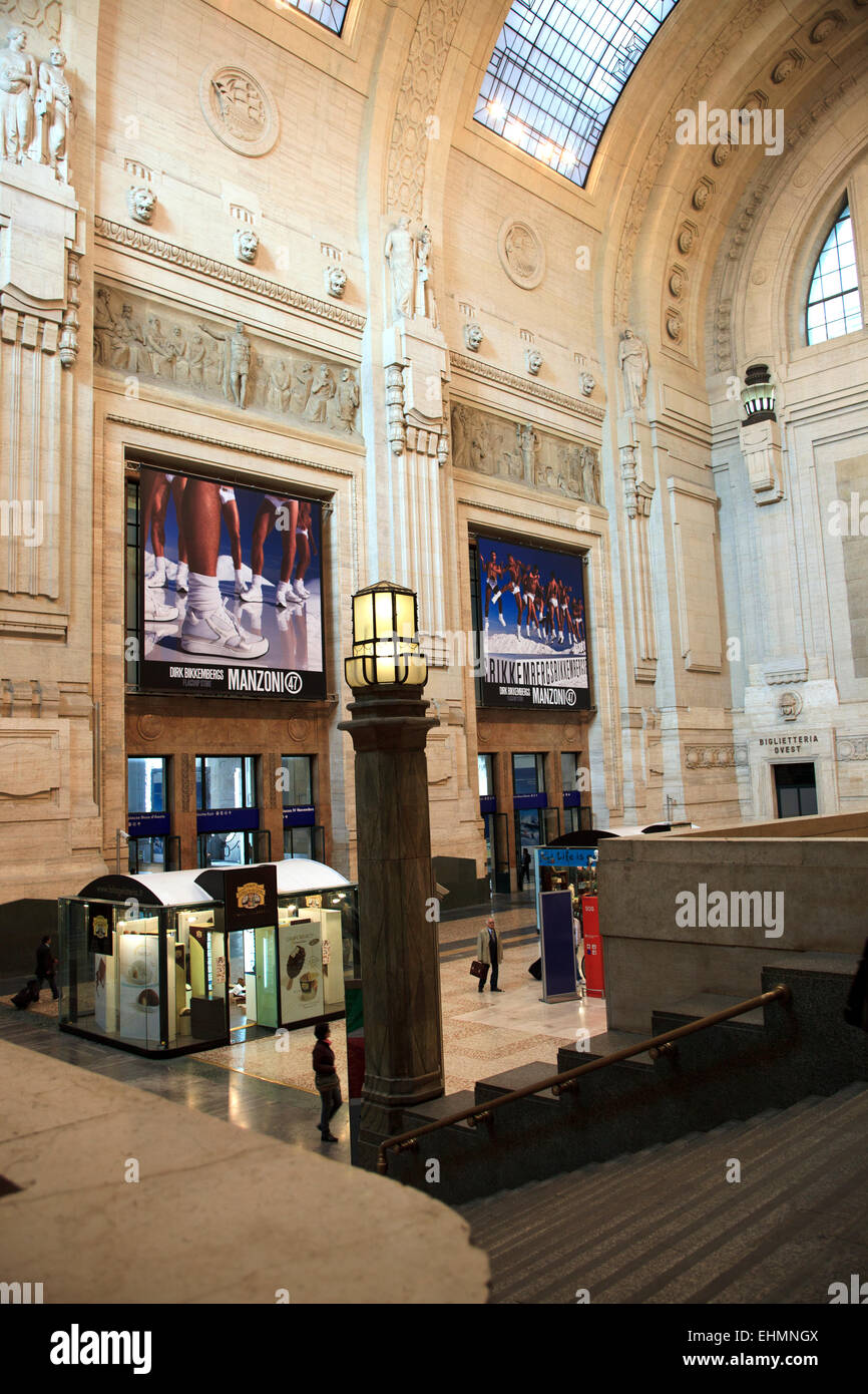 Milano Centrale railway station, Stazione Milano Centrale, Milano ...