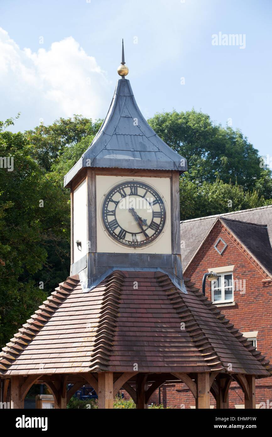 Kinver village centre and shopping Stock Photo - Alamy