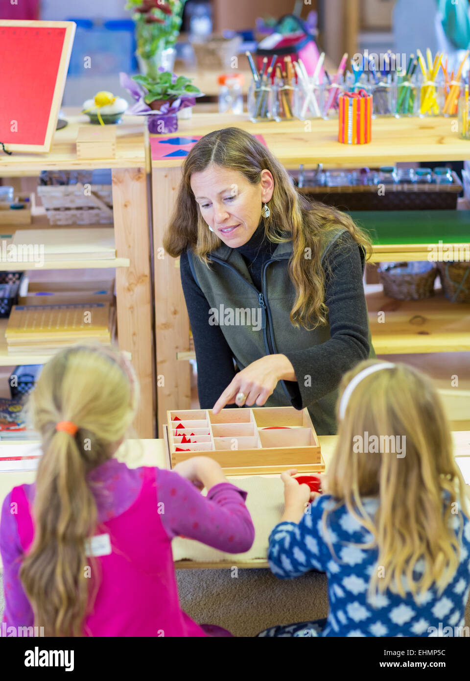 Montessori classroom hi-res stock photography and images - Alamy