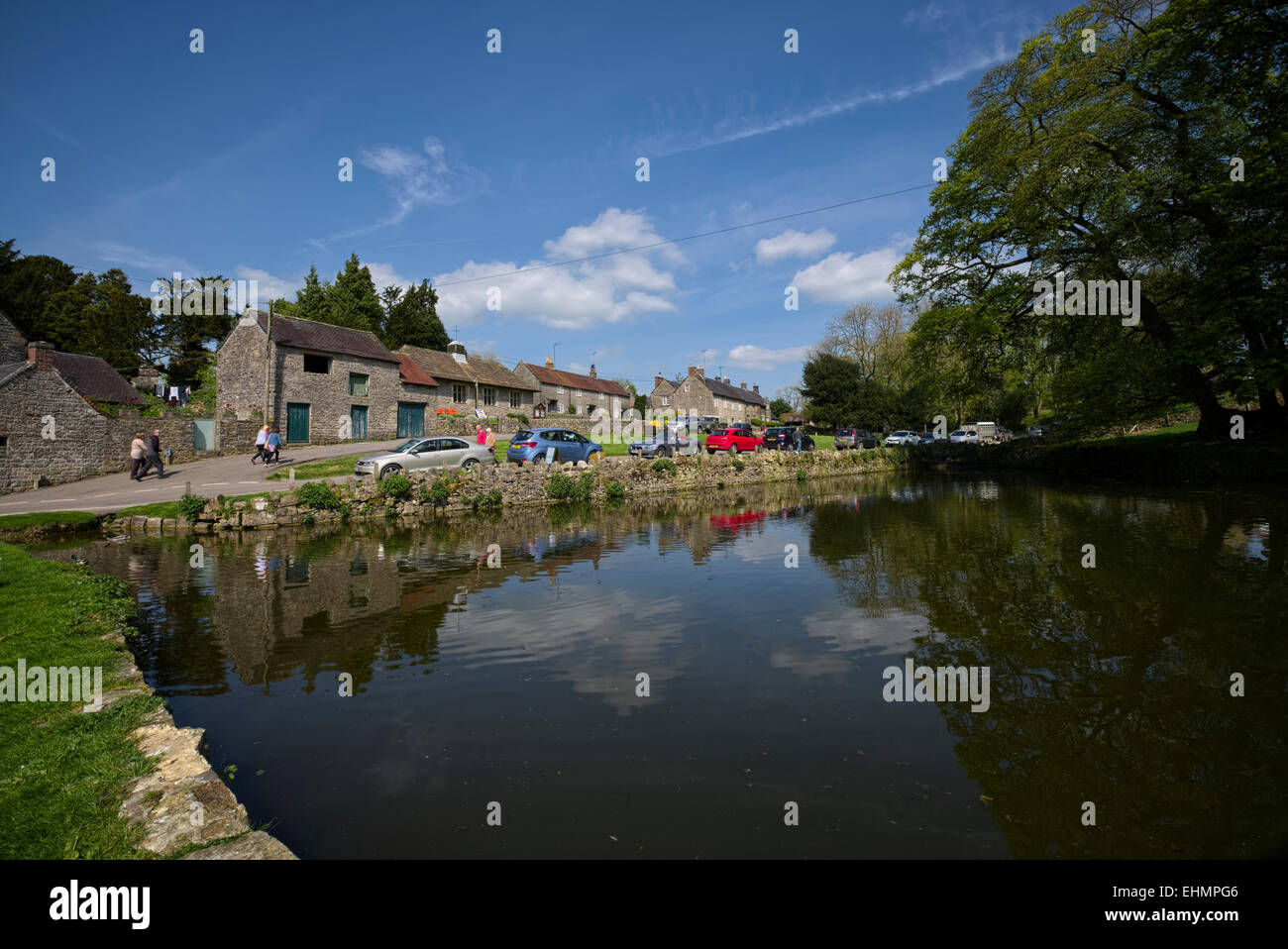 Tissington village pond hi-res stock photography and images - Alamy