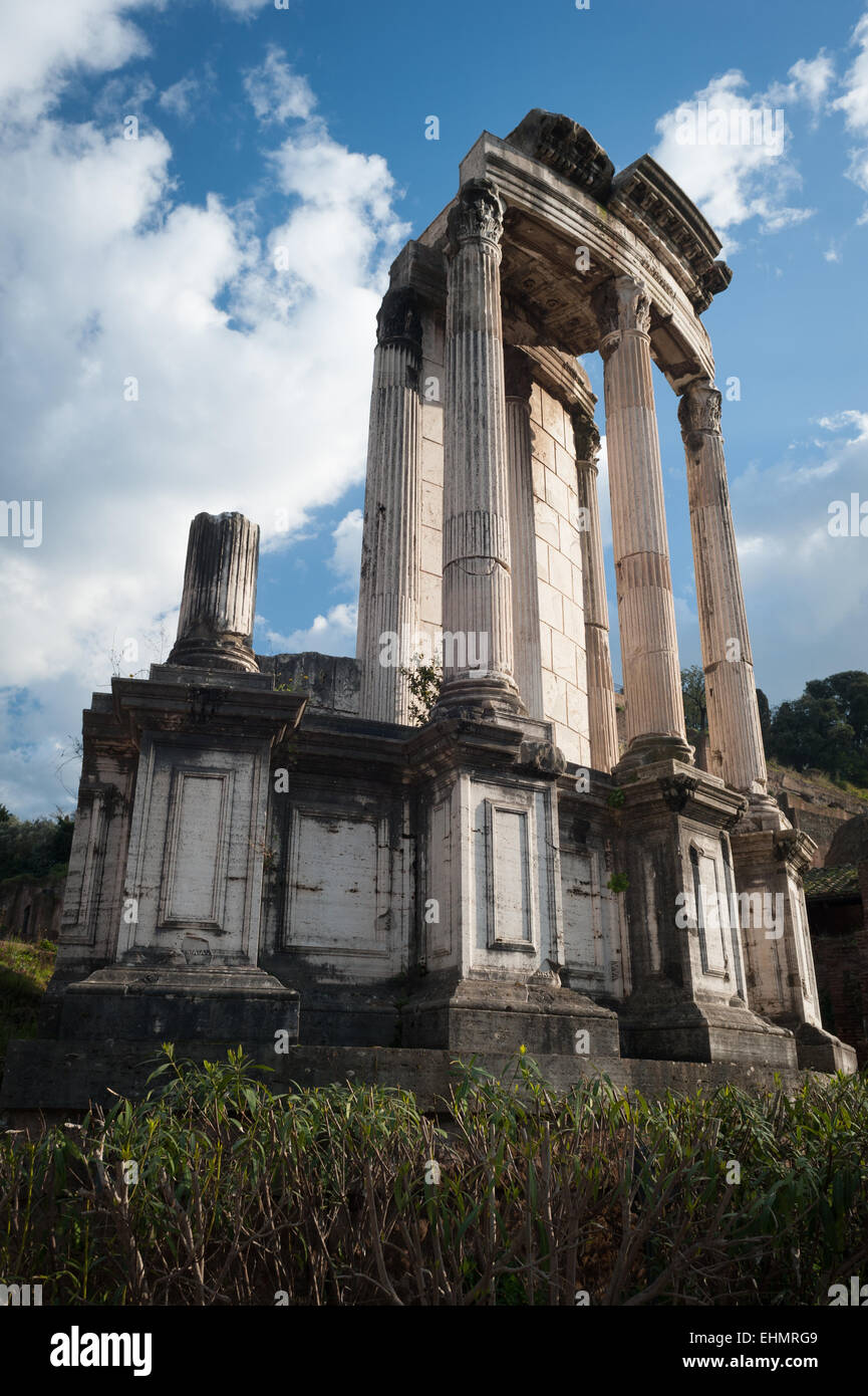 The temple of vesta rome hi-res stock photography and images - Alamy
