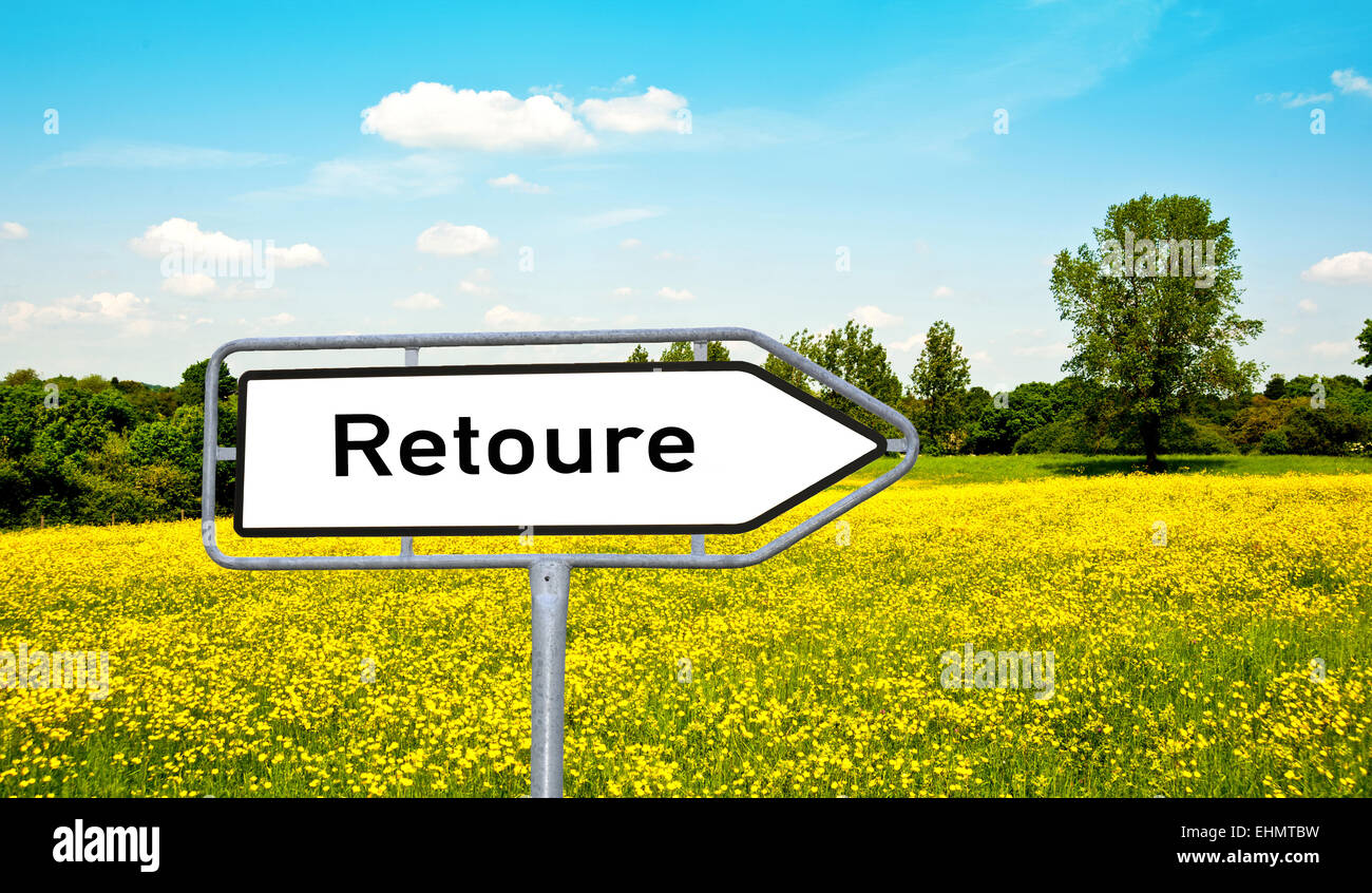 Customer returns hi-res stock photography and images - Alamy