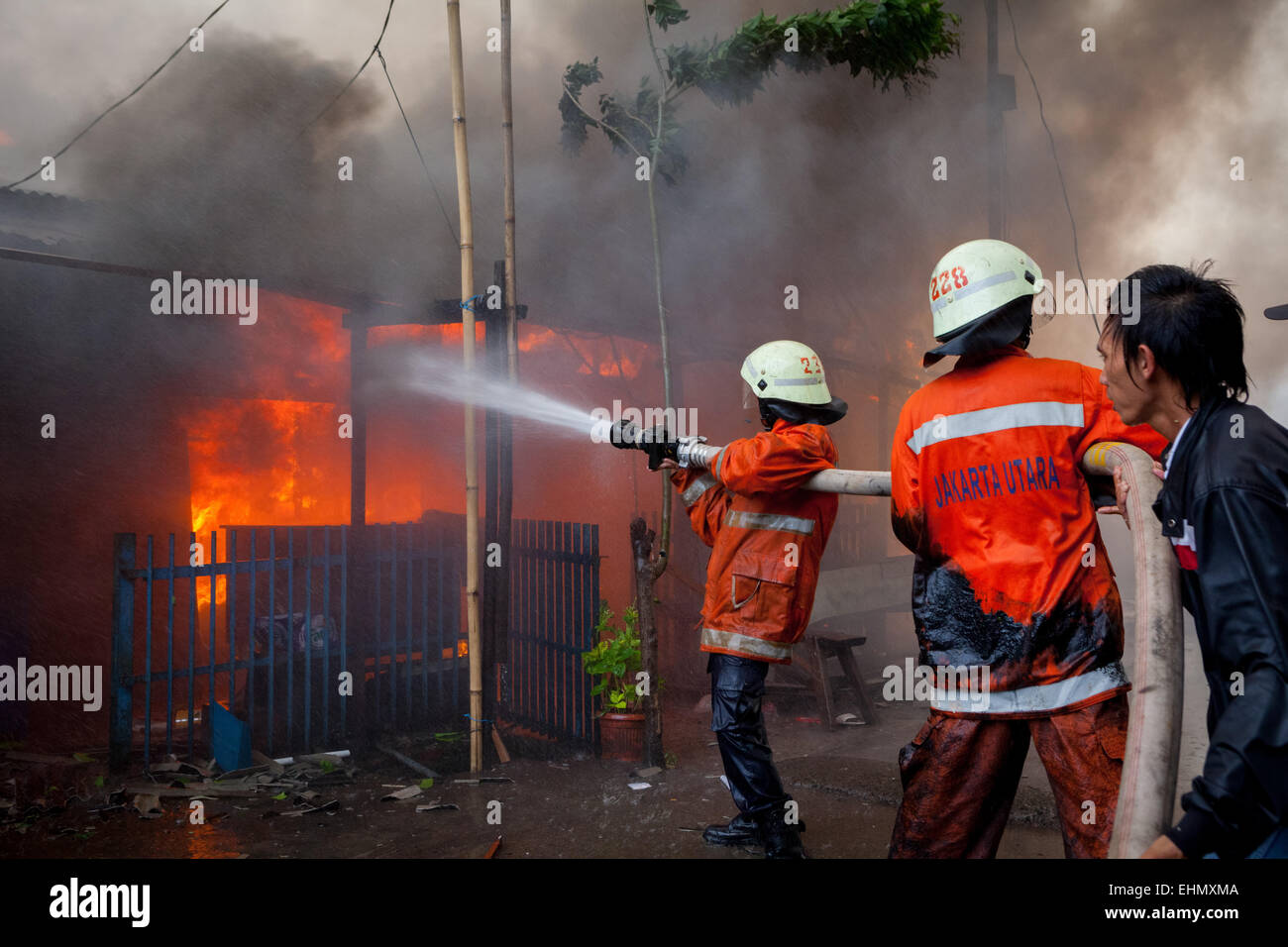Jakarta firemen hi-res stock photography and images - Alamy