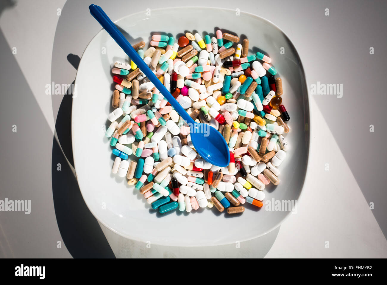 Cpsules hi-res stock photography and images - Alamy