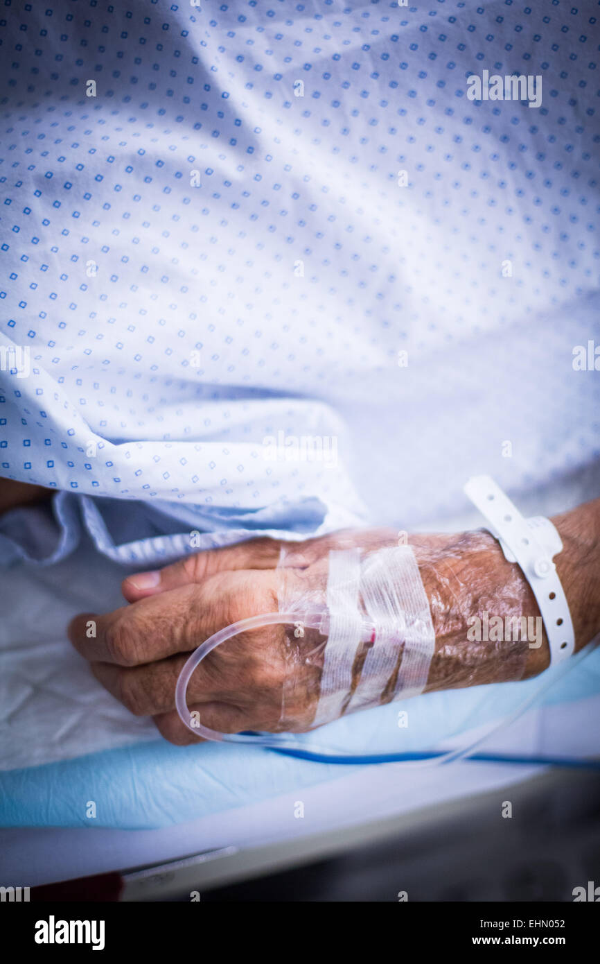 Cannula in a patient's hand Stock Photo - Alamy