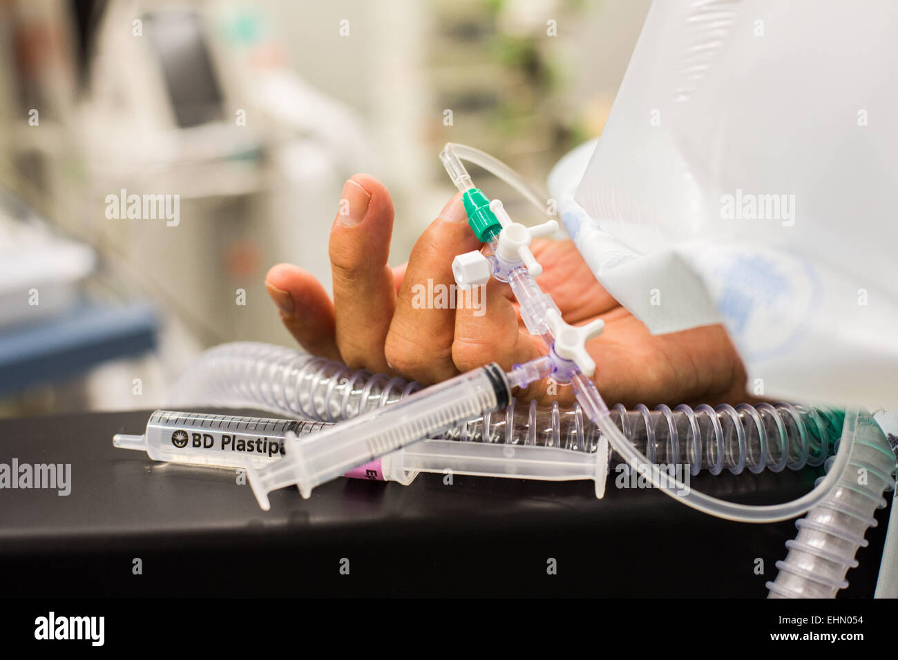 Cannula in a patient's hand Stock Photo - Alamy