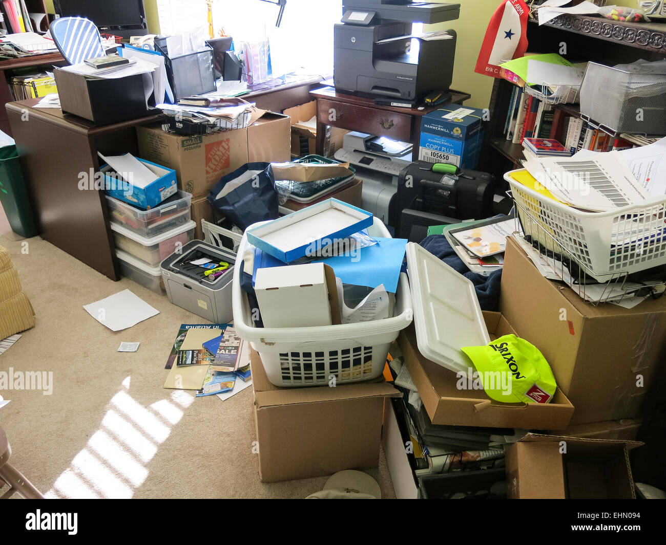 Hoarders' Messy Office, USA Stock Photo - Alamy