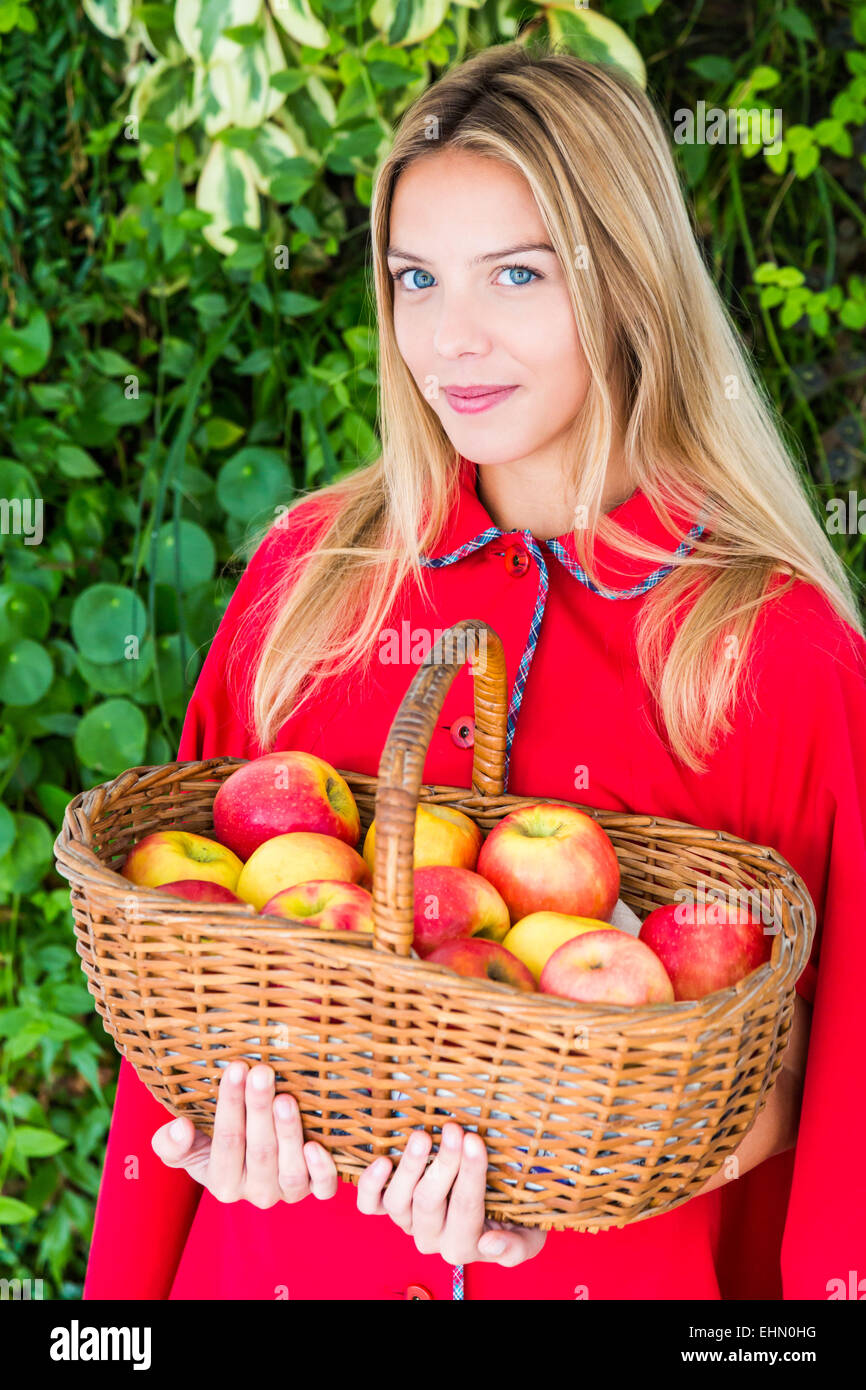Person Holding Food Basket High Resolution Stock Photography and Images ...