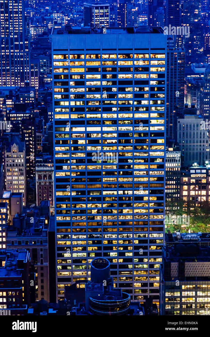 New city block hi-res stock photography and images - Alamy