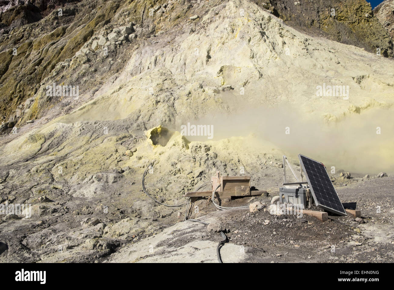 Volcano monitoring hi-res stock photography and images - Alamy