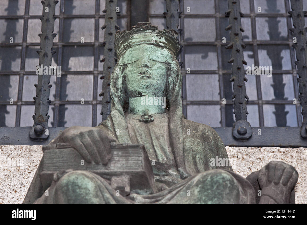Law symbols in justice hi-res stock photography and images - Alamy