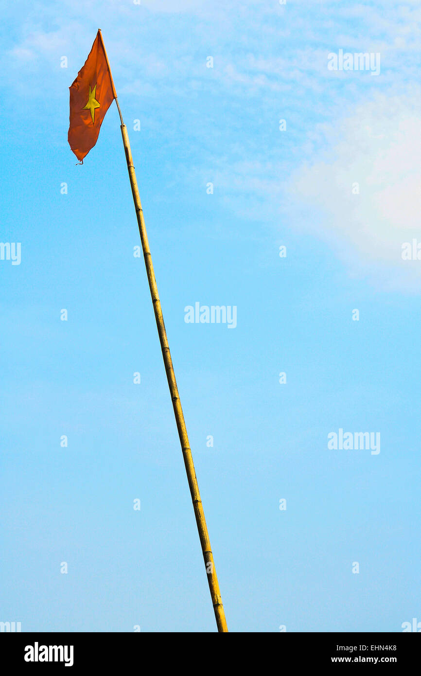 SAPA, VIETNAM Vietnamese flag against blue sky Stock Photo - Alamy