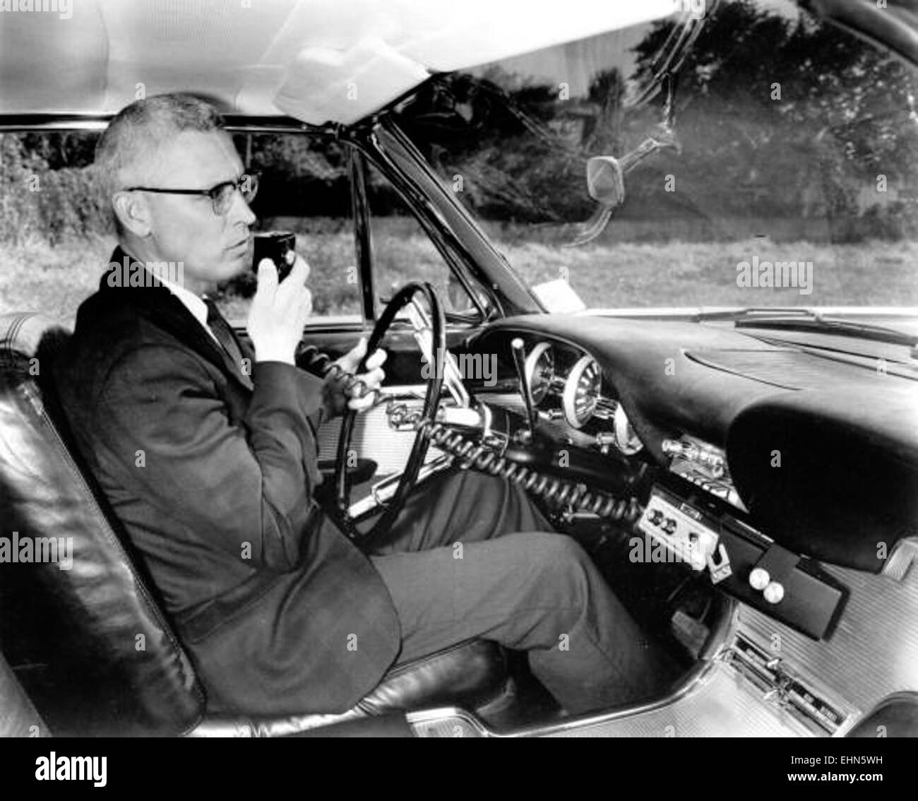 Communication radio technology equipment Black and White Stock Photos ...