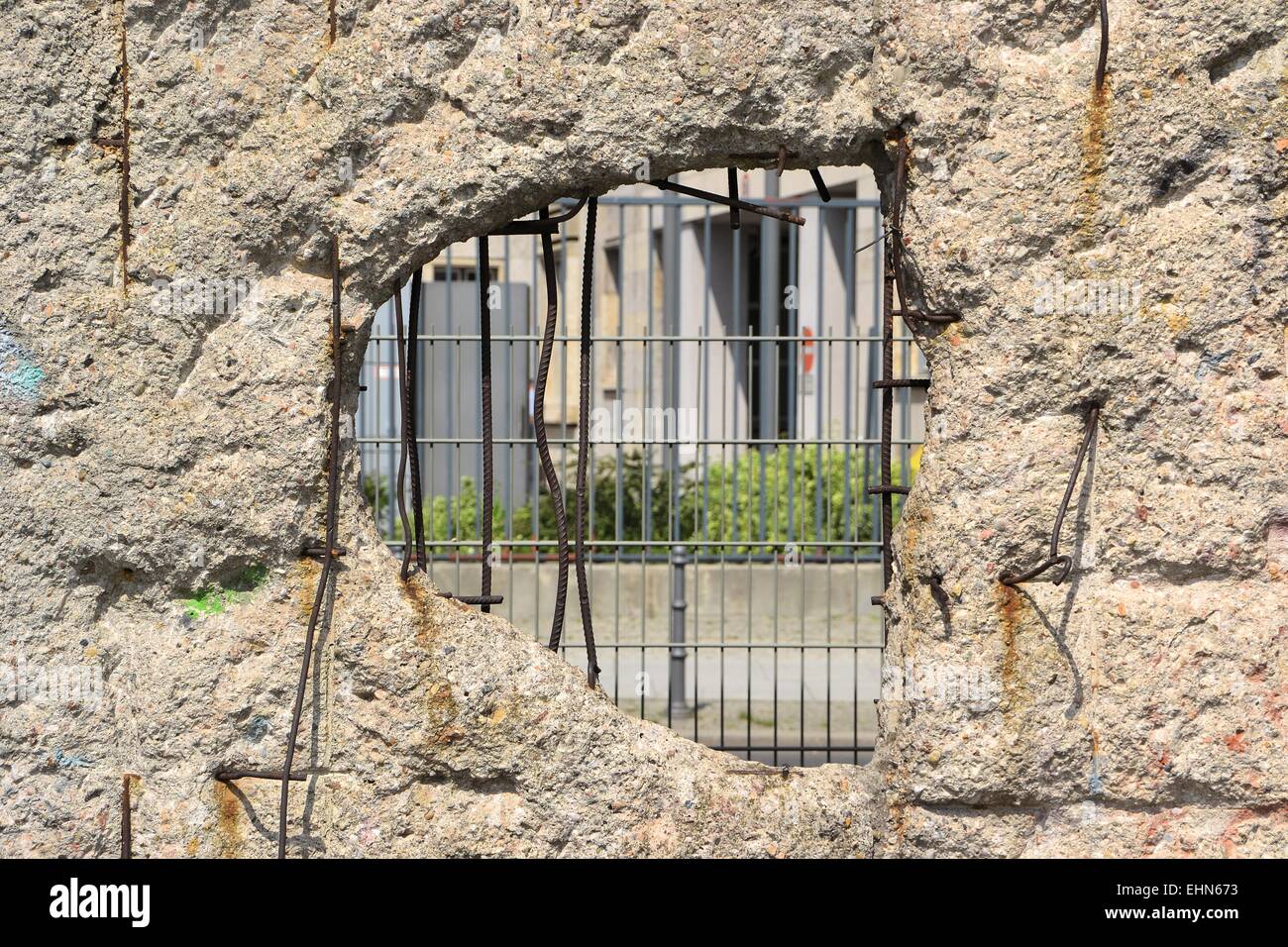 Firing hole hi-res stock photography and images - Alamy