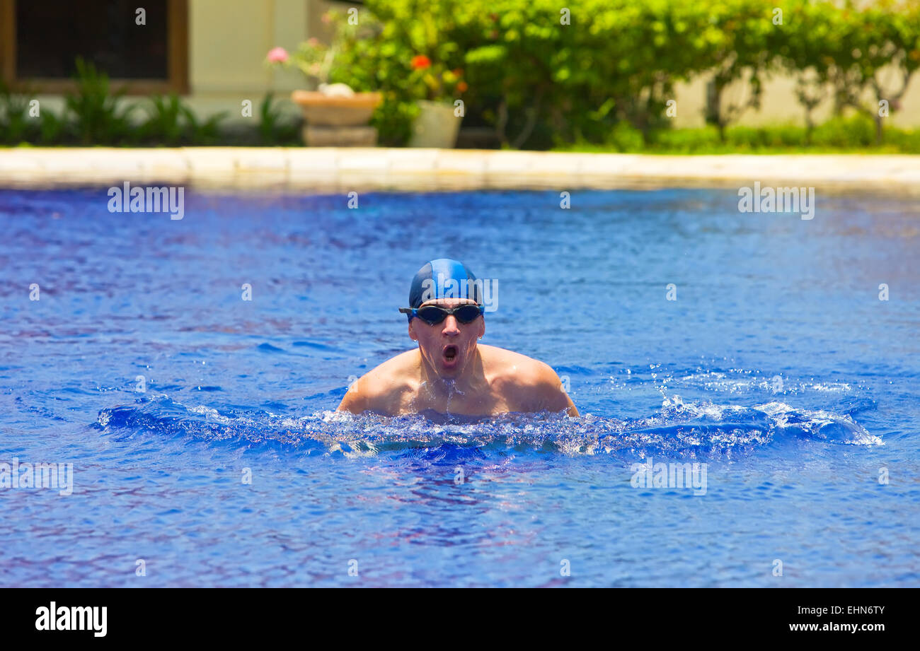 Swimmer in water pool athlete hi-res stock photography and images - Alamy