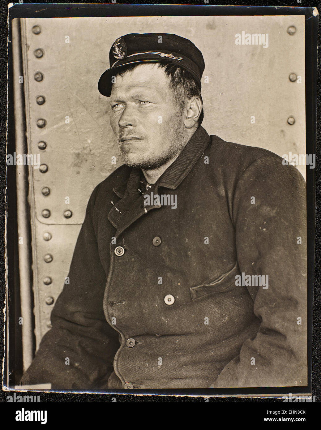 This portrait depicts Peder Leonard Hendriksen (1859-1932), a former ...