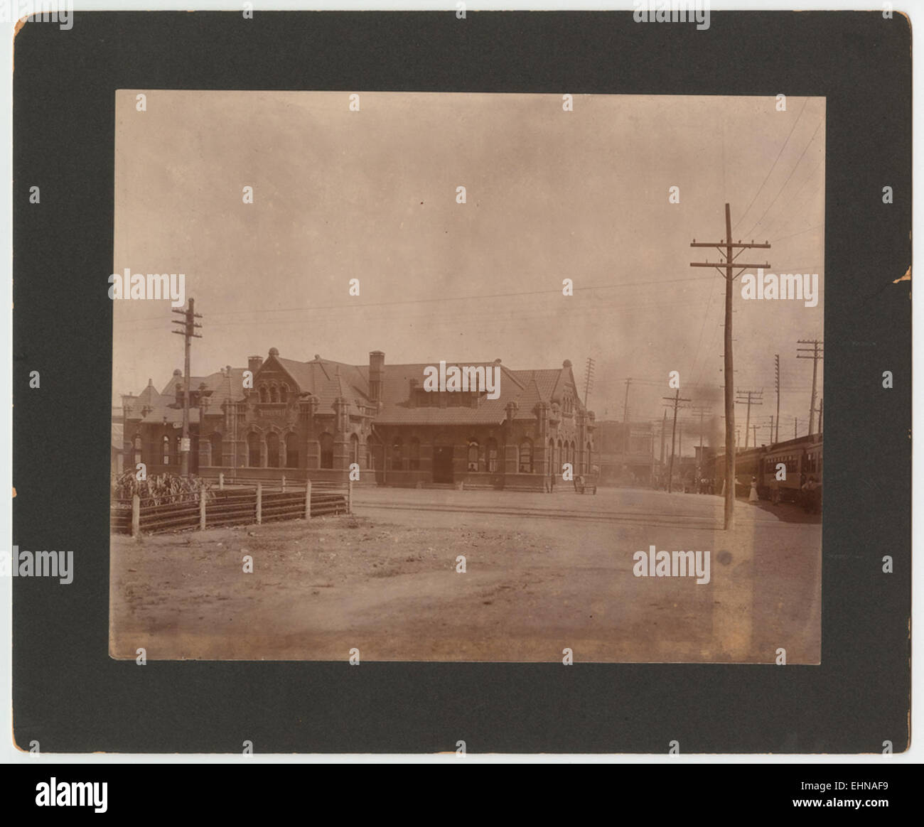 Old railroad depots hi-res stock photography and images - Alamy