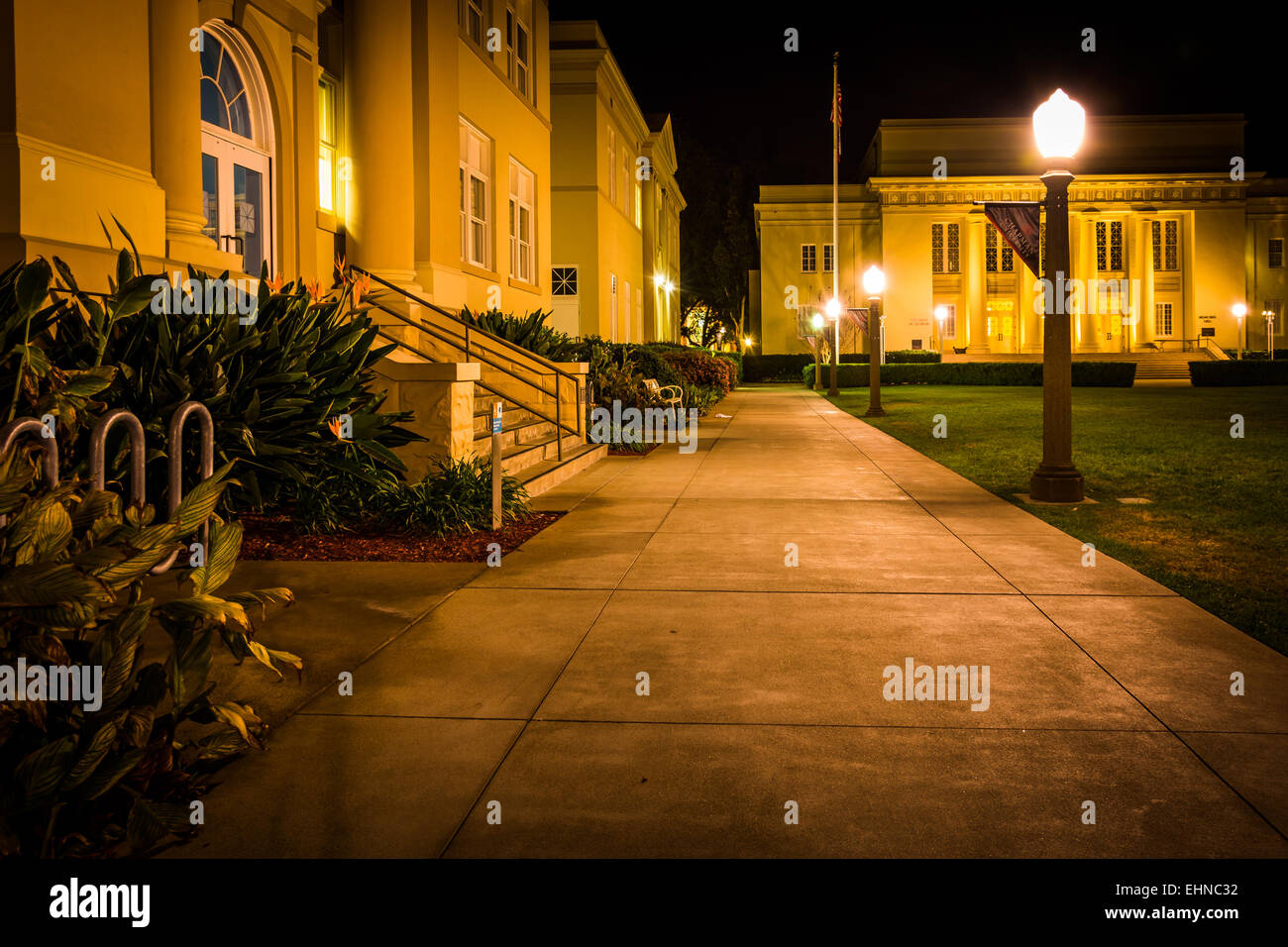 Chapman university hi-res stock photography and images - Alamy