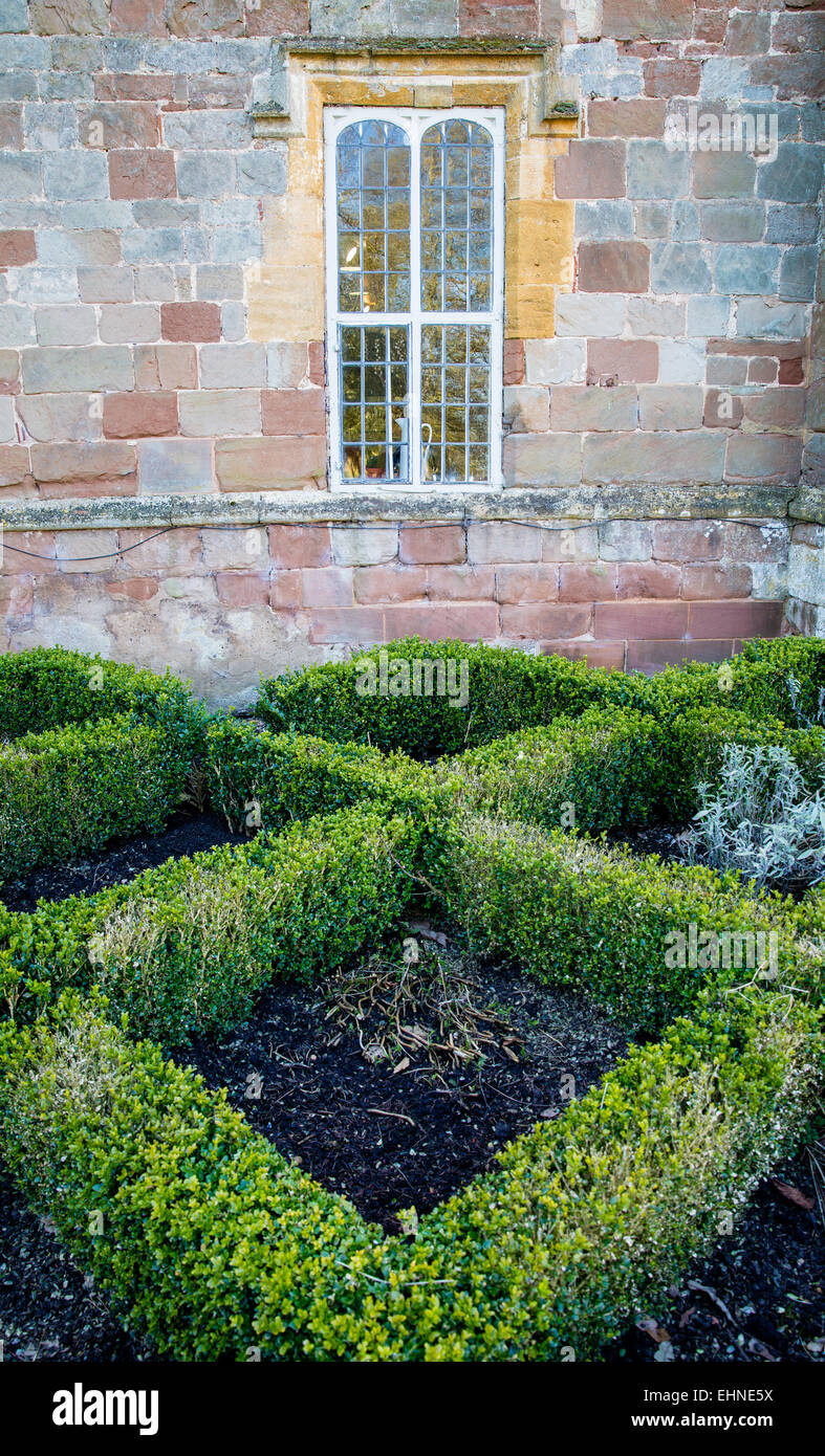Box parterre hi-res stock photography and images - Alamy