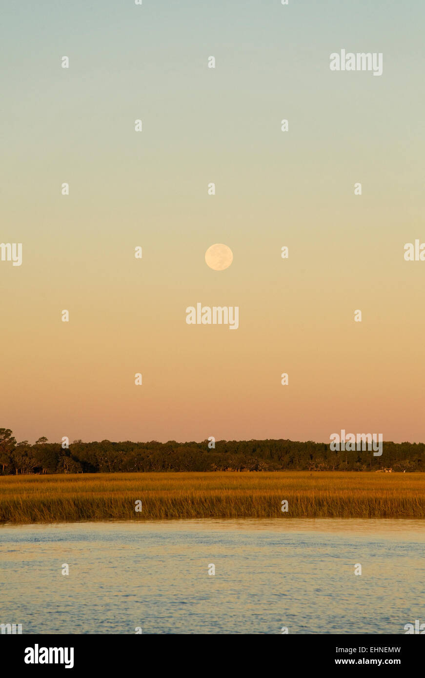 Moon rising over the the Intercoastal Waterway at Pine Island, Florida ...