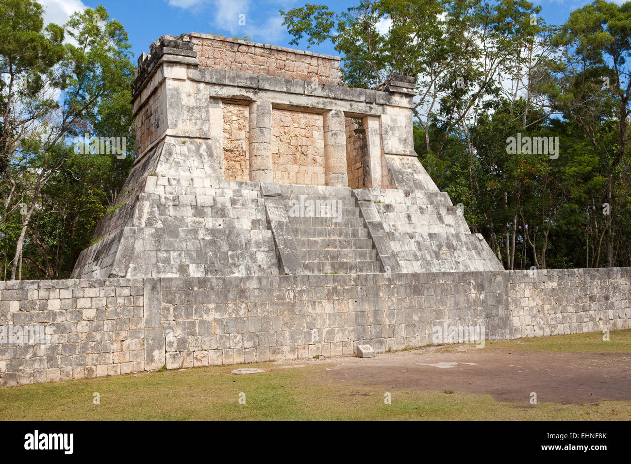 Chichen Itza pyramid, Yucatan, Mexico Stock Photo - Alamy