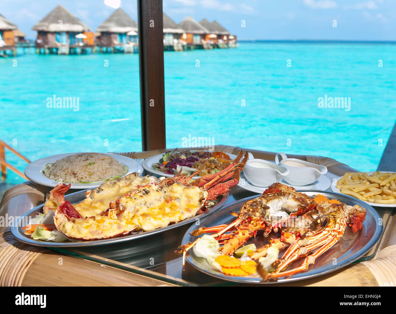Two plates hi-res stock photography and images - Alamy