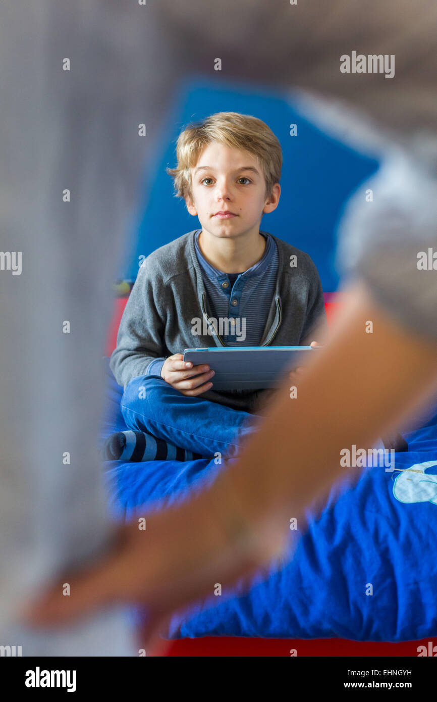 Scolding child mother hi-res stock photography and images - Alamy