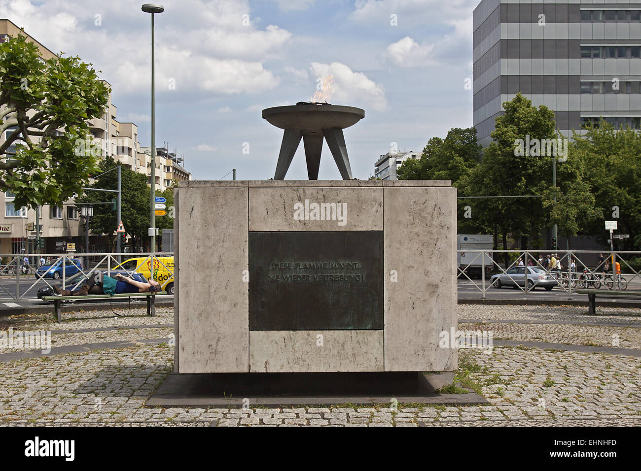 Flucht und vertreibung hi-res stock photography and images - Alamy