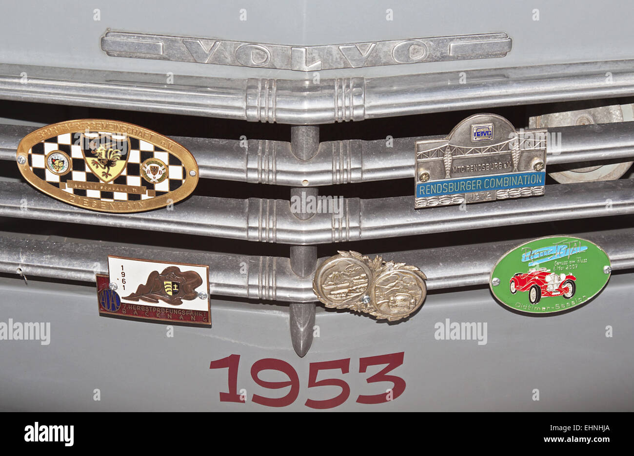 Old volvo logo hi-res stock photography and images - Alamy