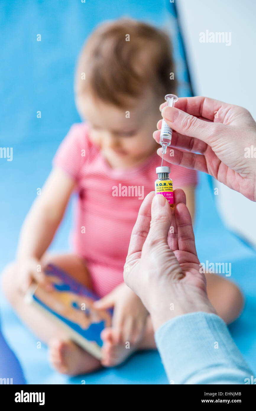 18 month-old baby boy MMR vaccination Stock Photo - Alamy