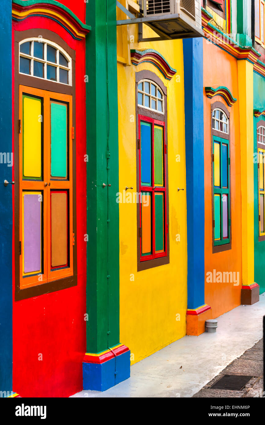 Green facade singapore hi-res stock photography and images - Alamy
