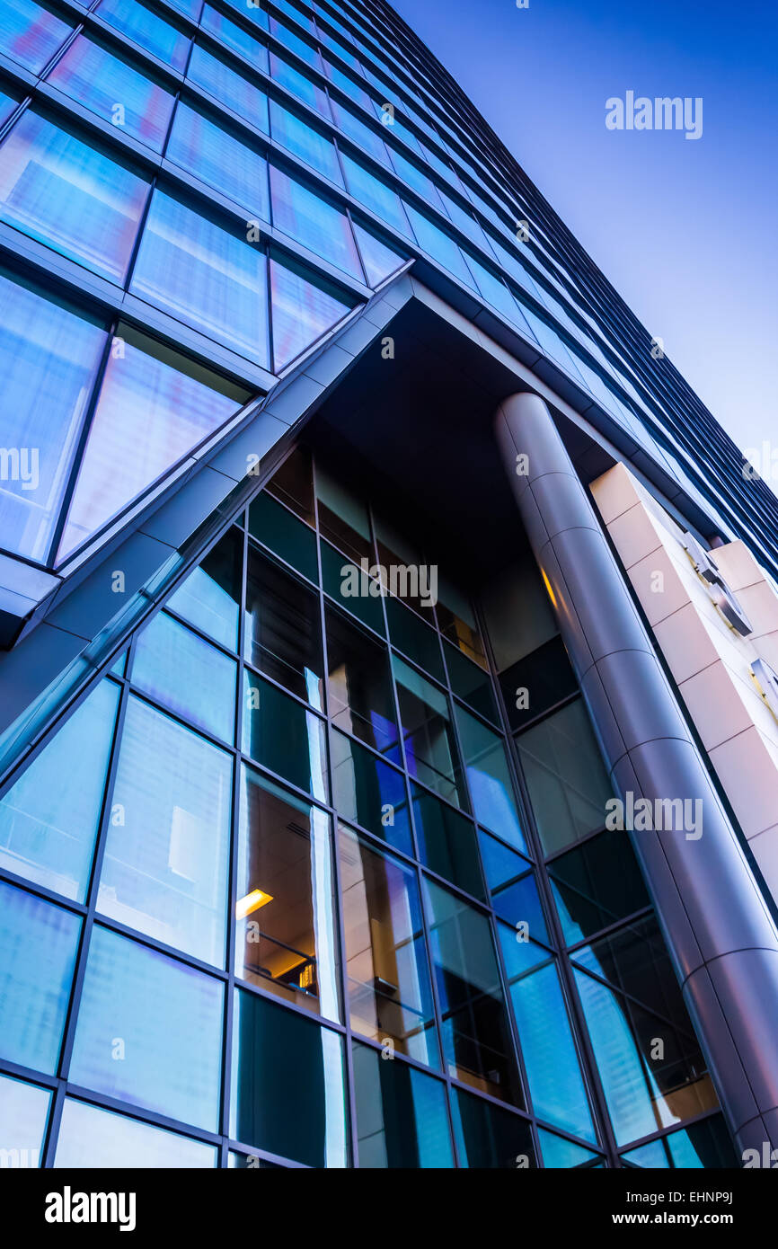 Looking up at the WSFS Bank building in downtown Wilmington, Delaware ...
