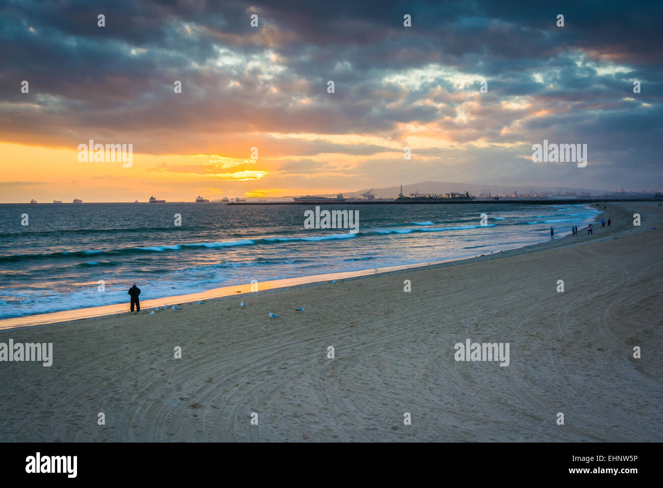 Seal beach california hi-res stock photography and images - Alamy