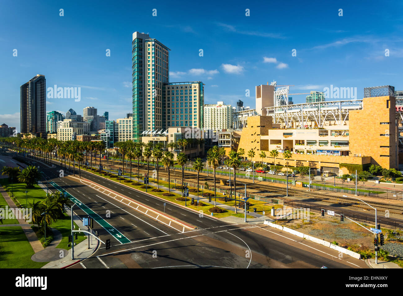 Harbor drive hi-res stock photography and images - Alamy