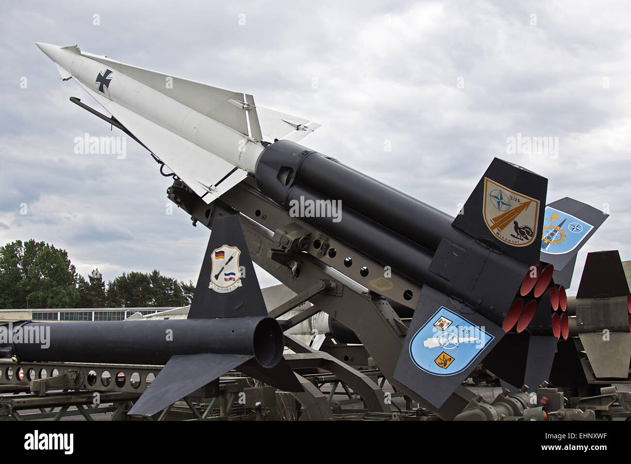 French defense system hi-res stock photography and images - Alamy