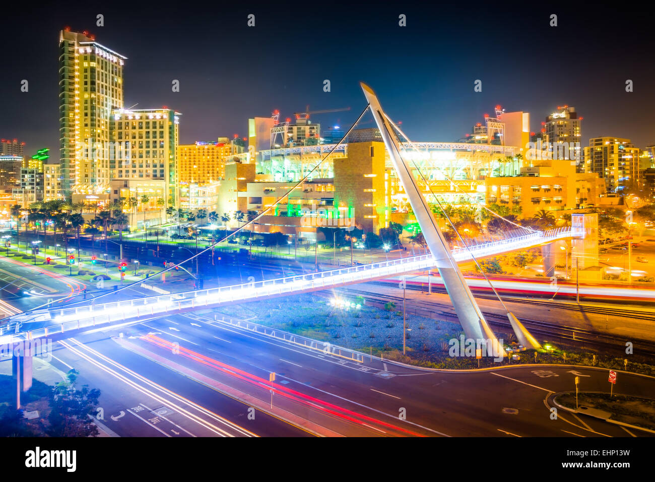 Harbor drive pedestrian bridge hi-res stock photography and images - Alamy