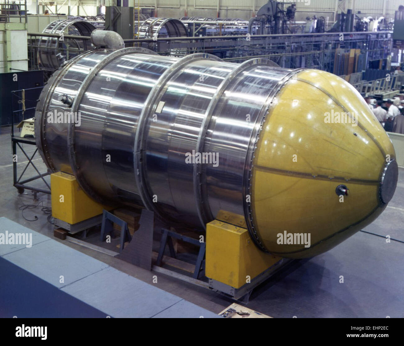 This image shows the construction of the Centaur tank, focusing on the ...