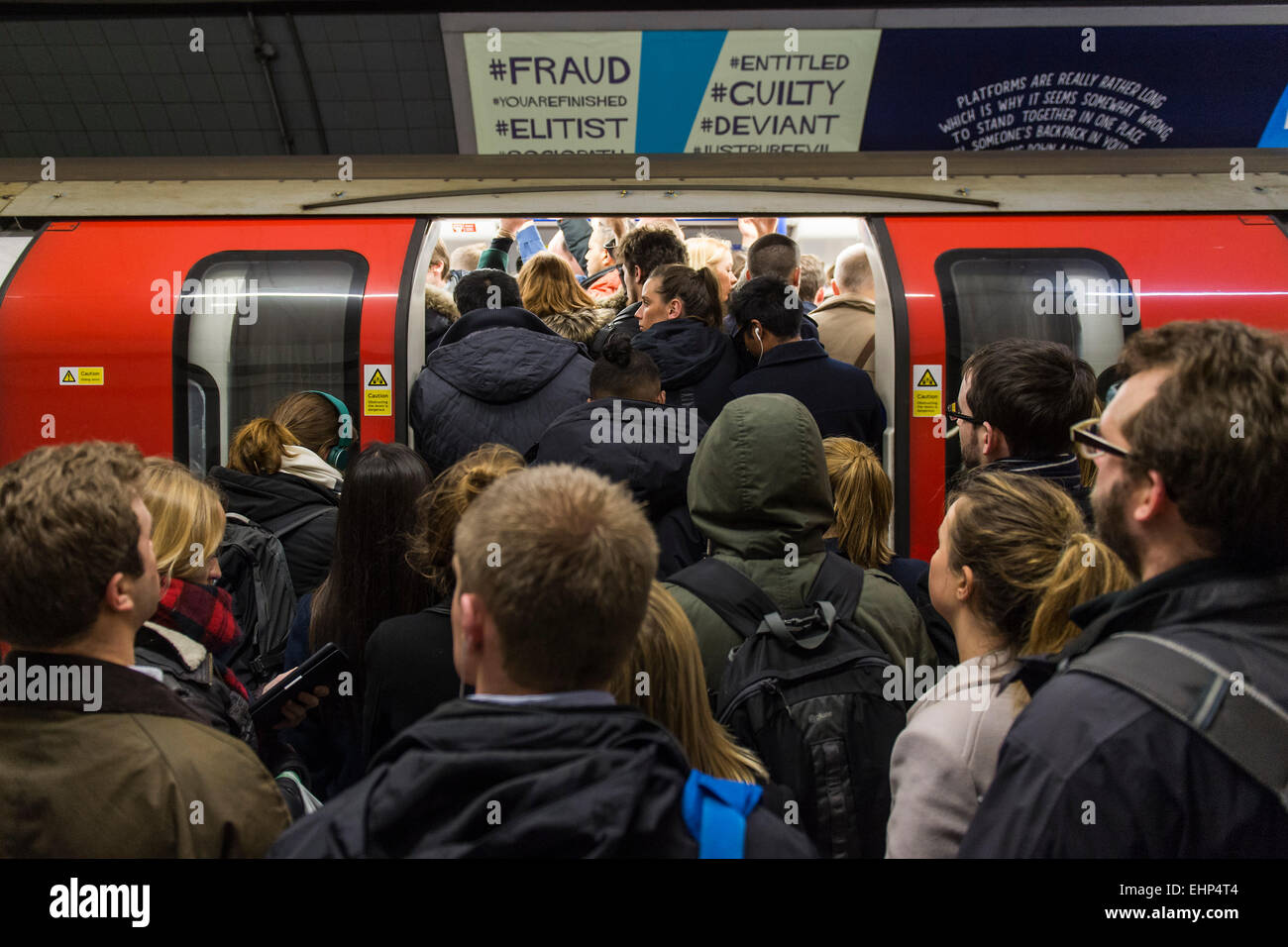 Tube trains at platform hi-res stock photography and images - Alamy