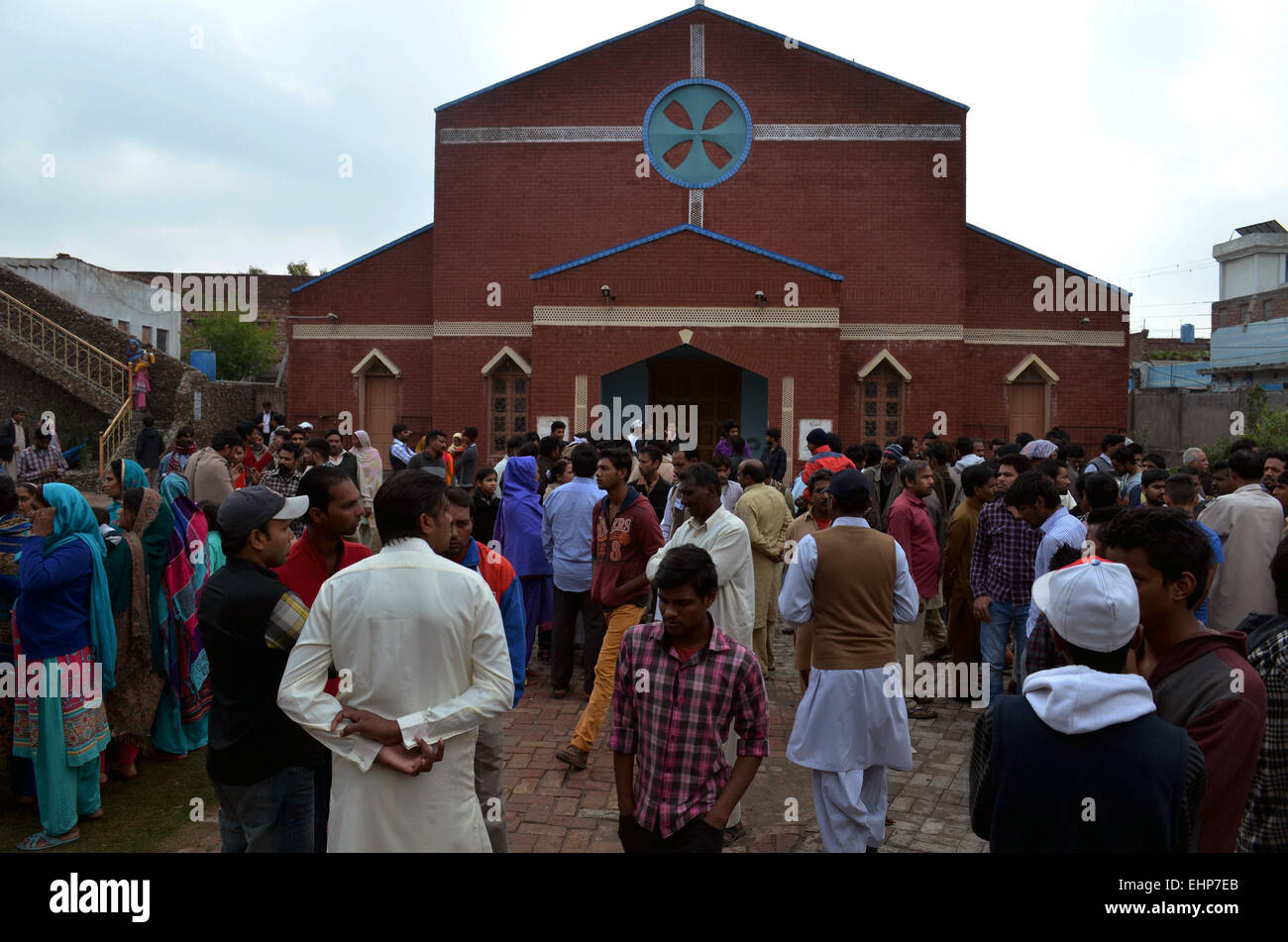 70 churches hi-res stock photography and images - Alamy