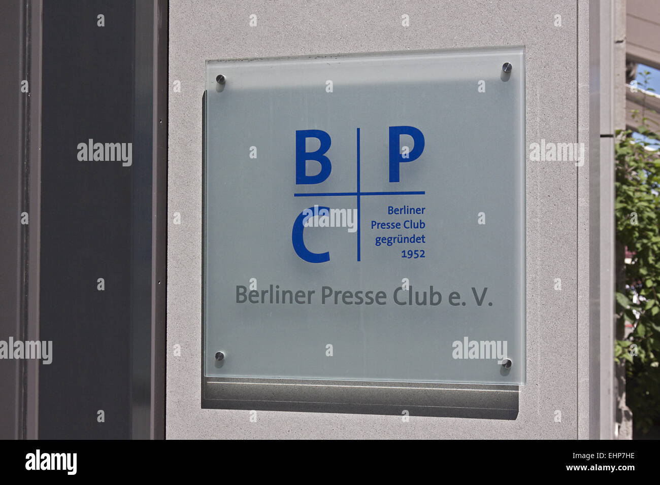 Press association logo hi-res stock photography and images - Alamy