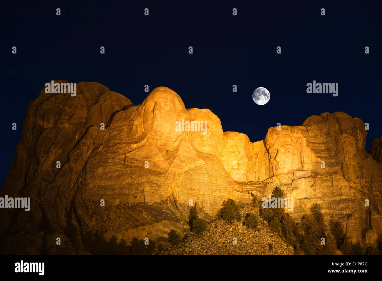 MOUNT RUSHMORE NATIONAL MONUMENT (©GUTZON & LINCOLN BORGLUM 1941) BLACK ...